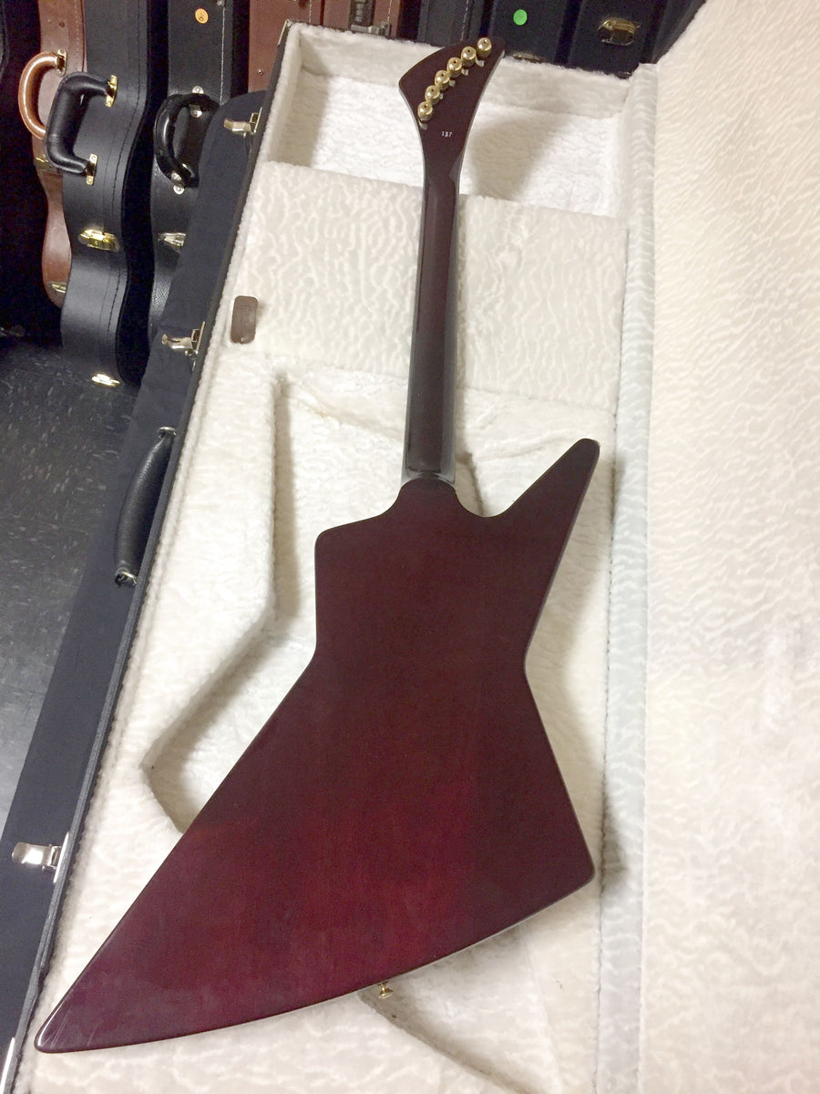SOLD **** Gibson GOTM Reverse Explorer #137 – Jimmy Wallace Guitars