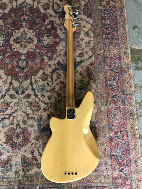 Reverend Bass – Jimmy Wallace Guitars